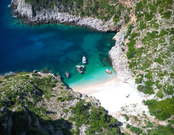 Sazan Island Trip & Tours Vlore - ISLAND.AL